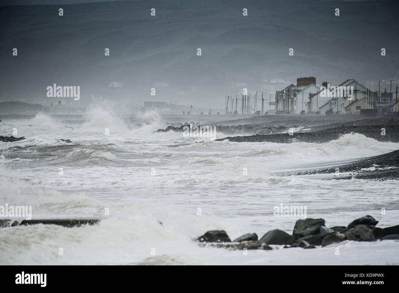 Borth houses flooding hi-res stock photography and images - Alamy
