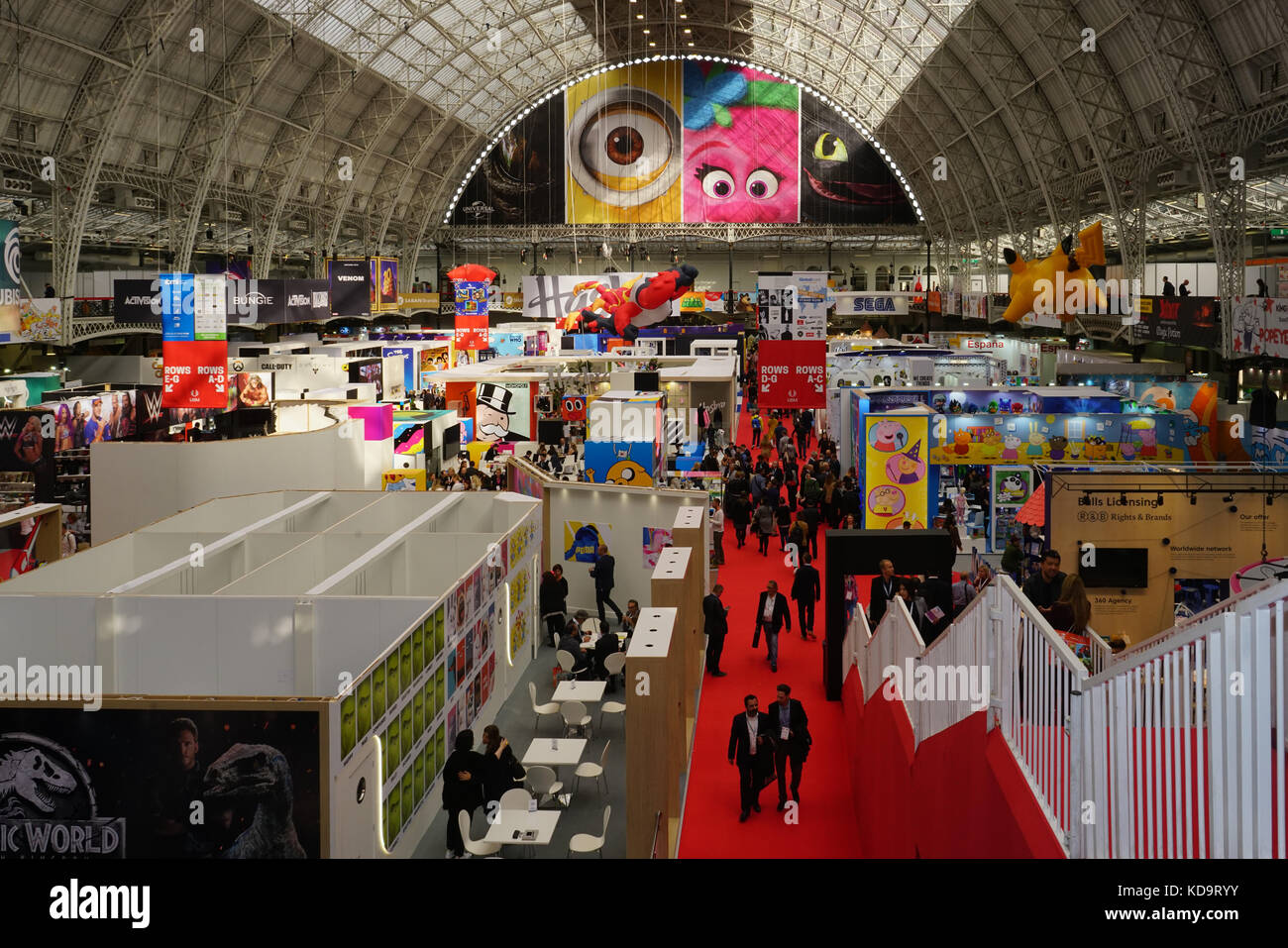 London, England, UK. 11th October 2017. Hundreds of stalls owners ...