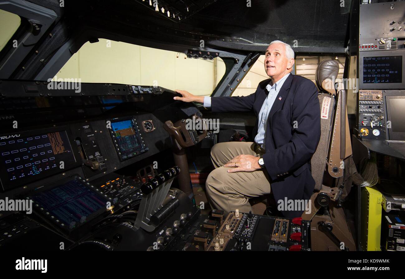 Stratolaunch systems hi-res stock photography and images - Alamy