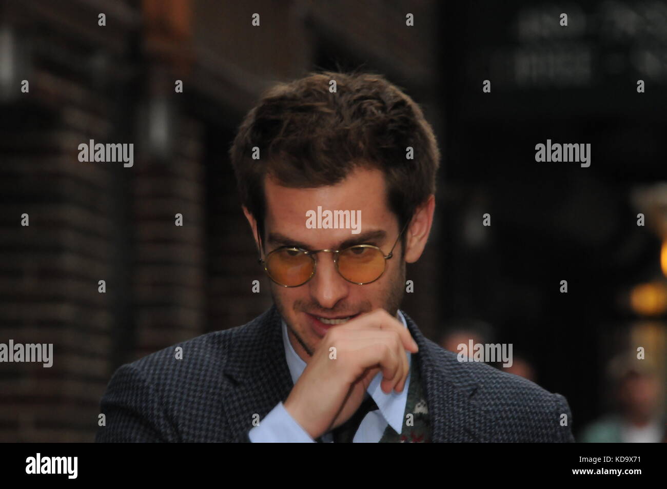 Andrew Garfield arriving at Colbert Show Stock Photo - Alamy
