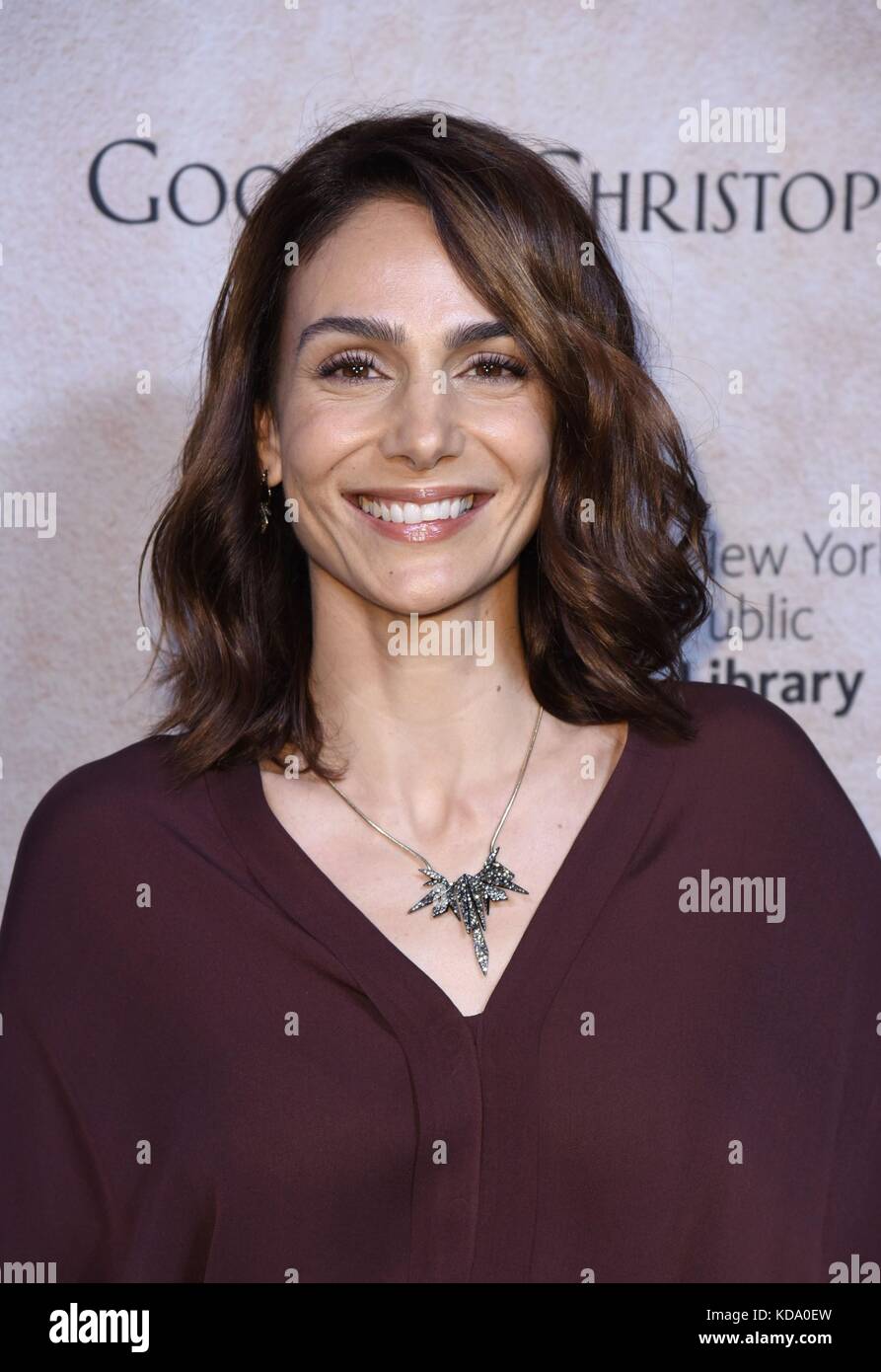 Annie parisse hi-res stock photography and images - Alamy