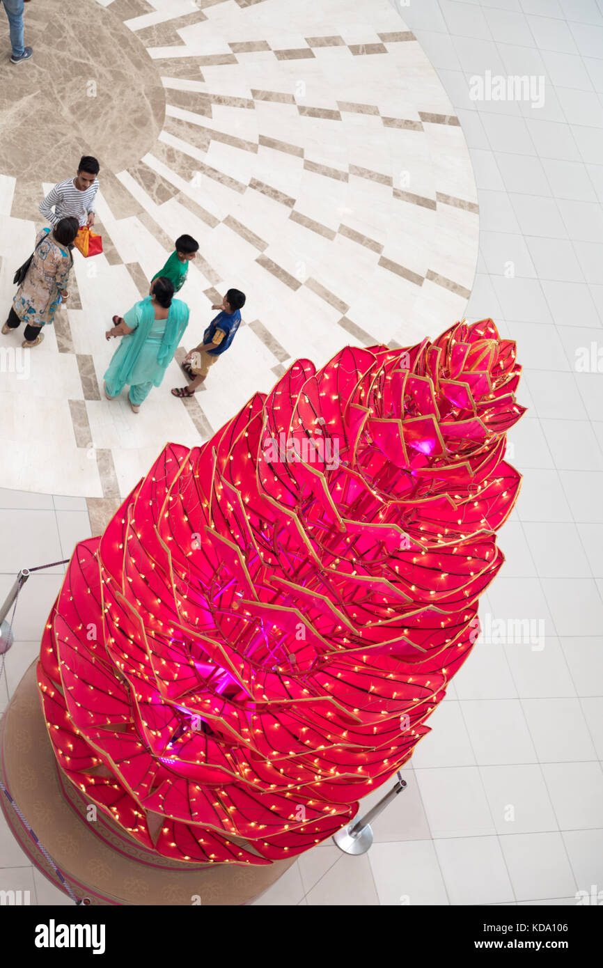 241 5 feet hi-res stock photography and images - Alamy