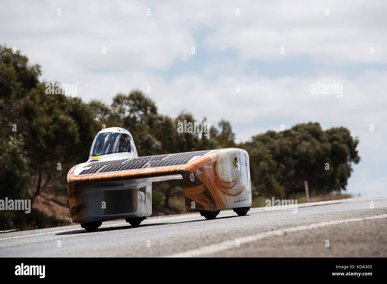Canberra. 12th Oct, 2017. Nuon Solar Team vehicle Nuna9 from the ...