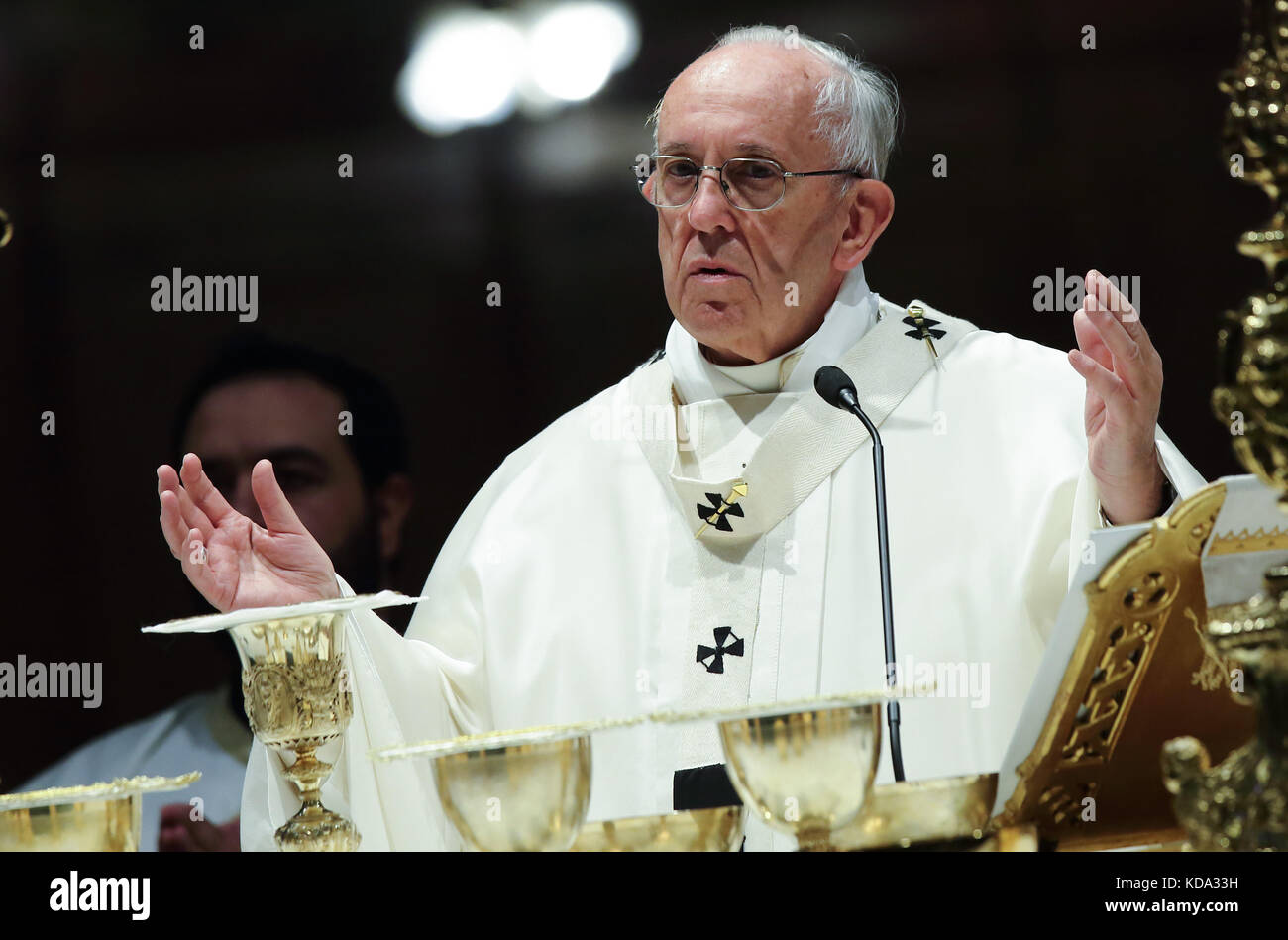 Rome, Italy. 12th October, 2017. Pope Francis celebrates mass in the ...