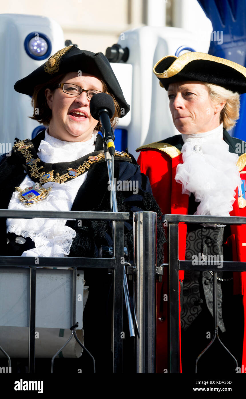The mop fair hi-res stock photography and images - Alamy