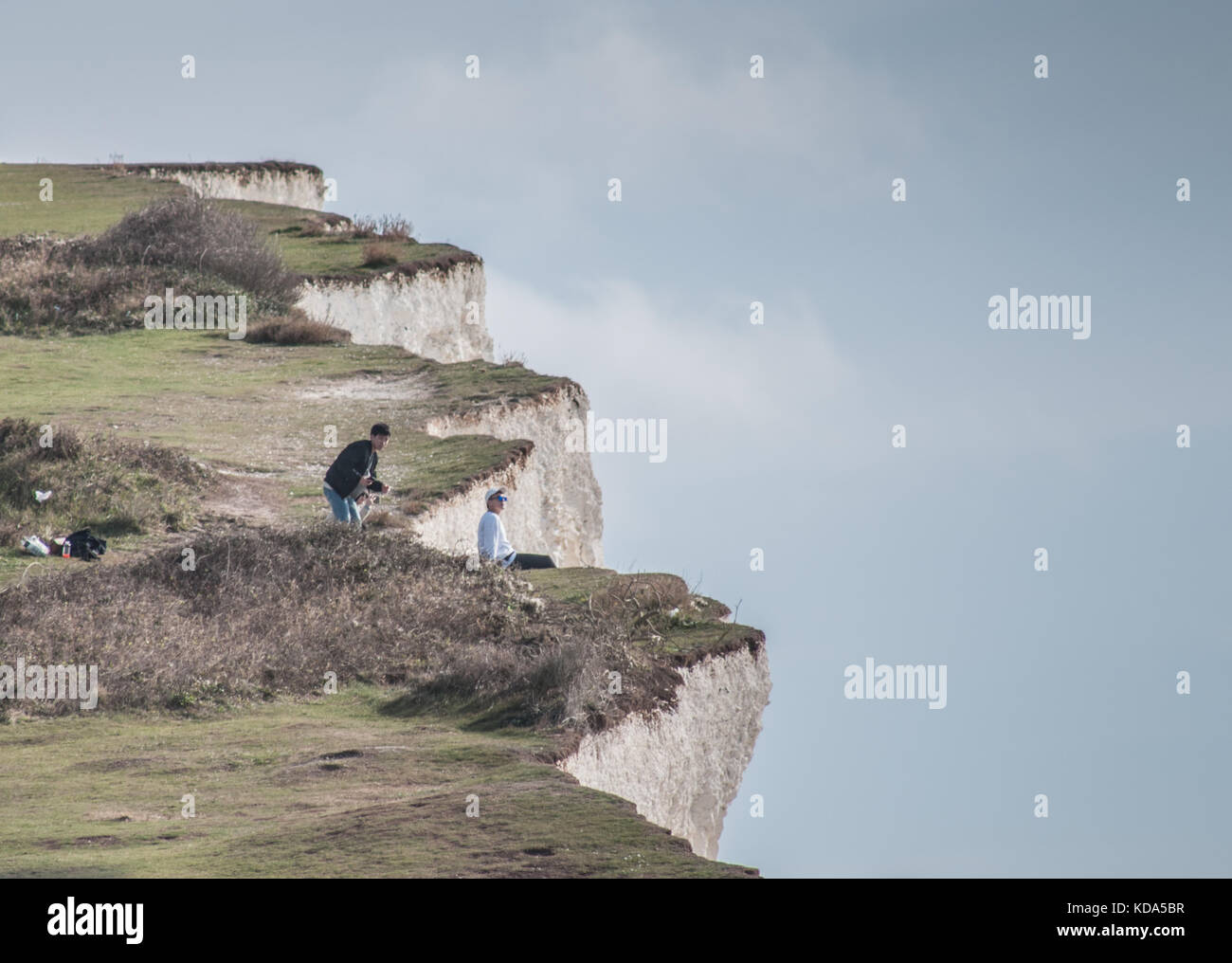 Unstable cliff edges hi-res stock photography and images - Alamy