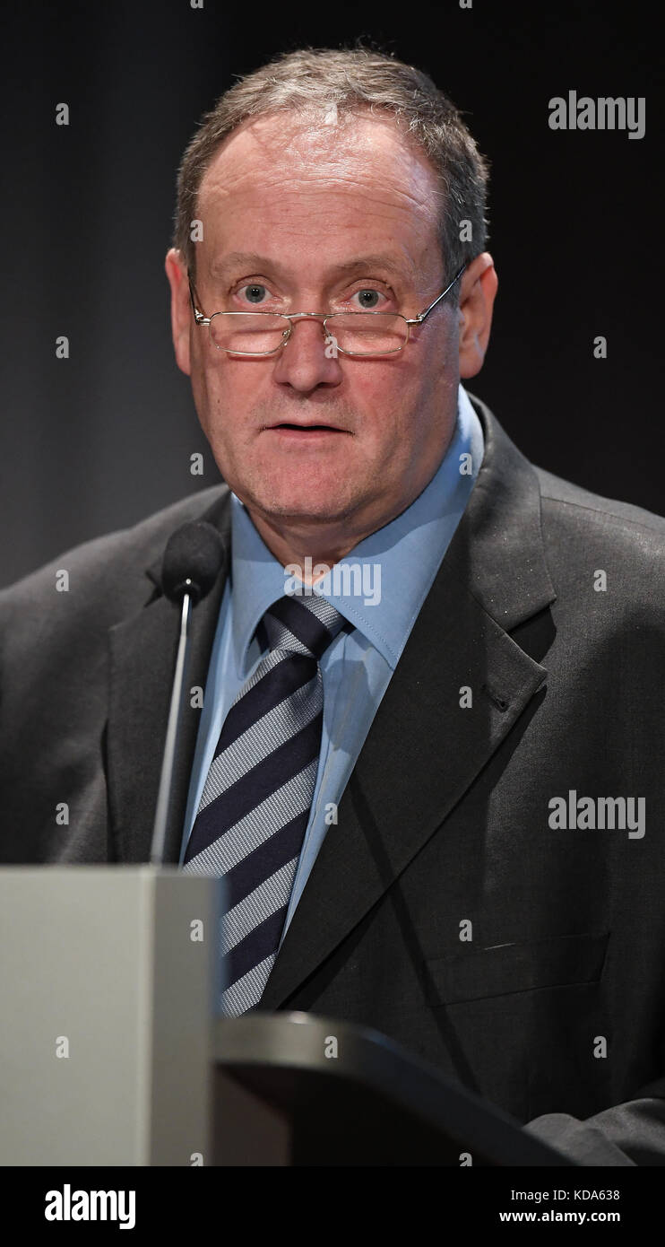 Karlsruhe Nereut, Deutschland. 12th Oct, 2017. Portrait, Portraet ...