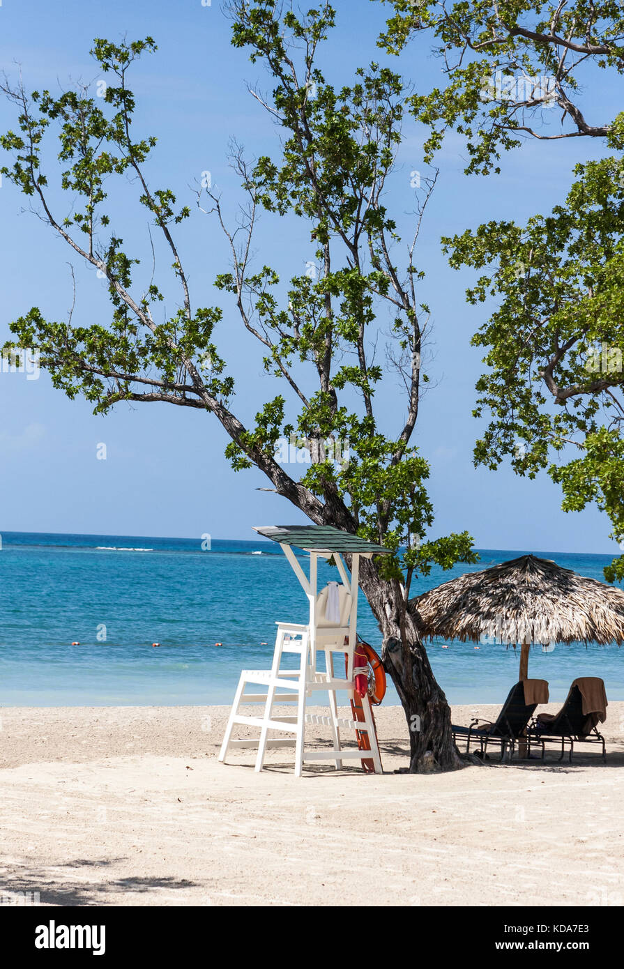 NICE ISLAND LIFEGUARD STAND Stock Photo - Alamy