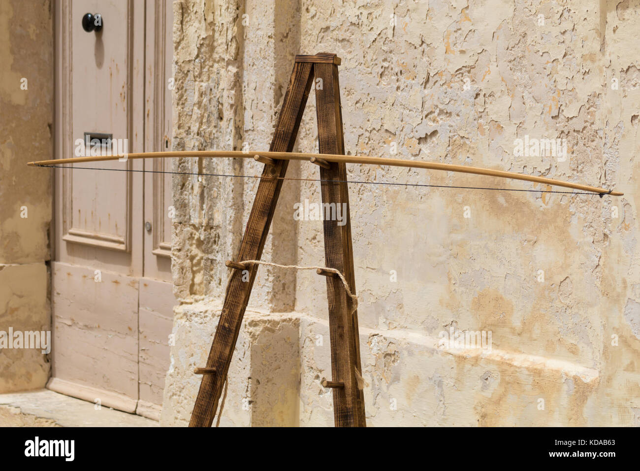 bow on stand Stock Photo - Alamy