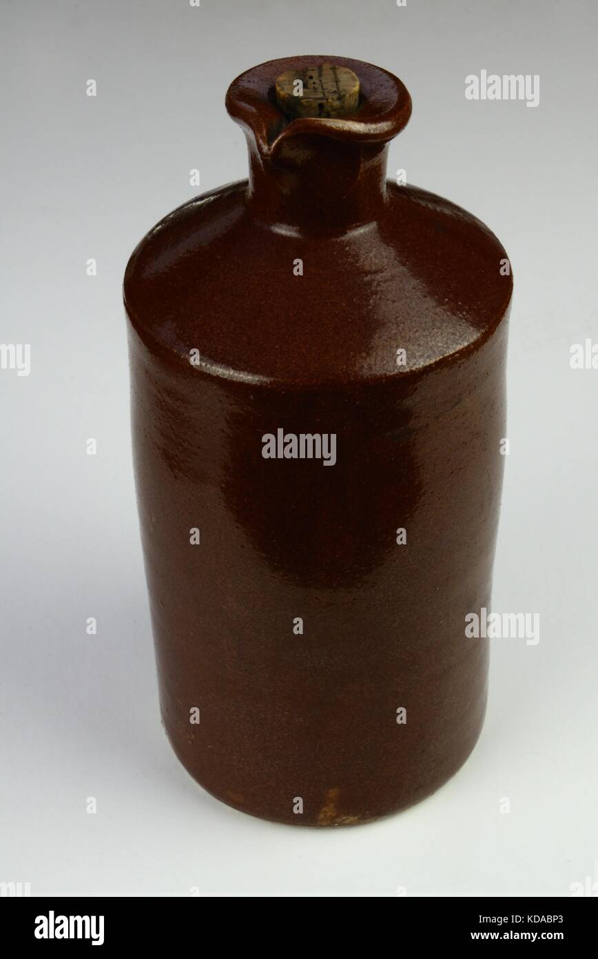 Stoneware ink pot hi-res stock photography and images - Alamy
