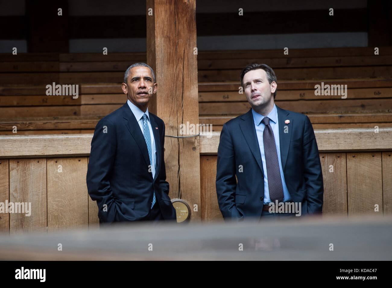 U.S. President Barack Obama visits the Shakespeare Globe Theatre April ...