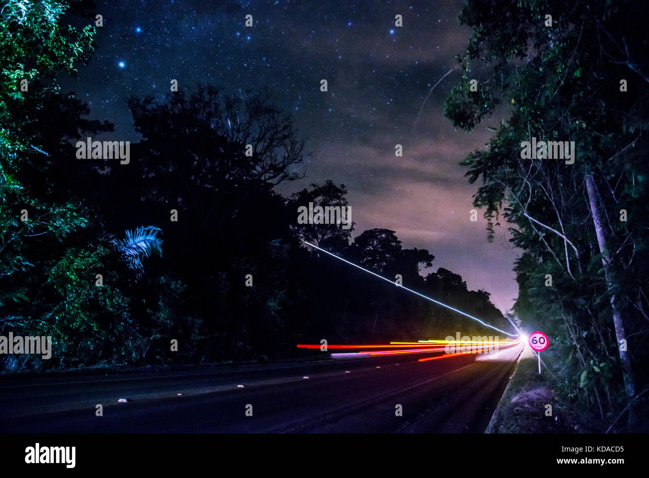 "Rodovia BR 101 (Estrada) fotografado em Linhares, Espírito Santo ...