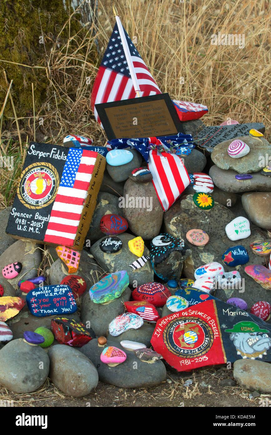 Marine memorial, Talking Water Gardens, Albany, Oregon Stock Photo - Alamy