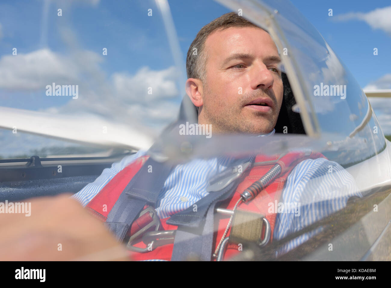 Pilot inside cockpit hi-res stock photography and images - Alamy