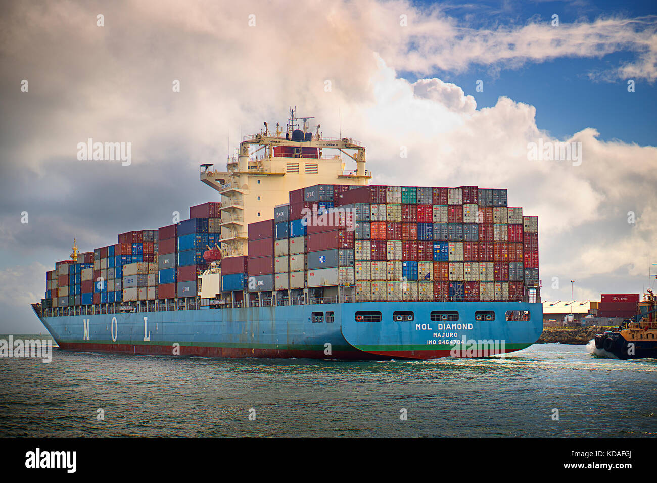 Container ship in Swan River departing Fremantle port with assistance ...