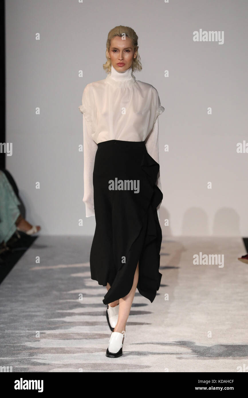 New York Fashion Week S/S 2018 - Naersi - Runway Featuring: Model Where ...