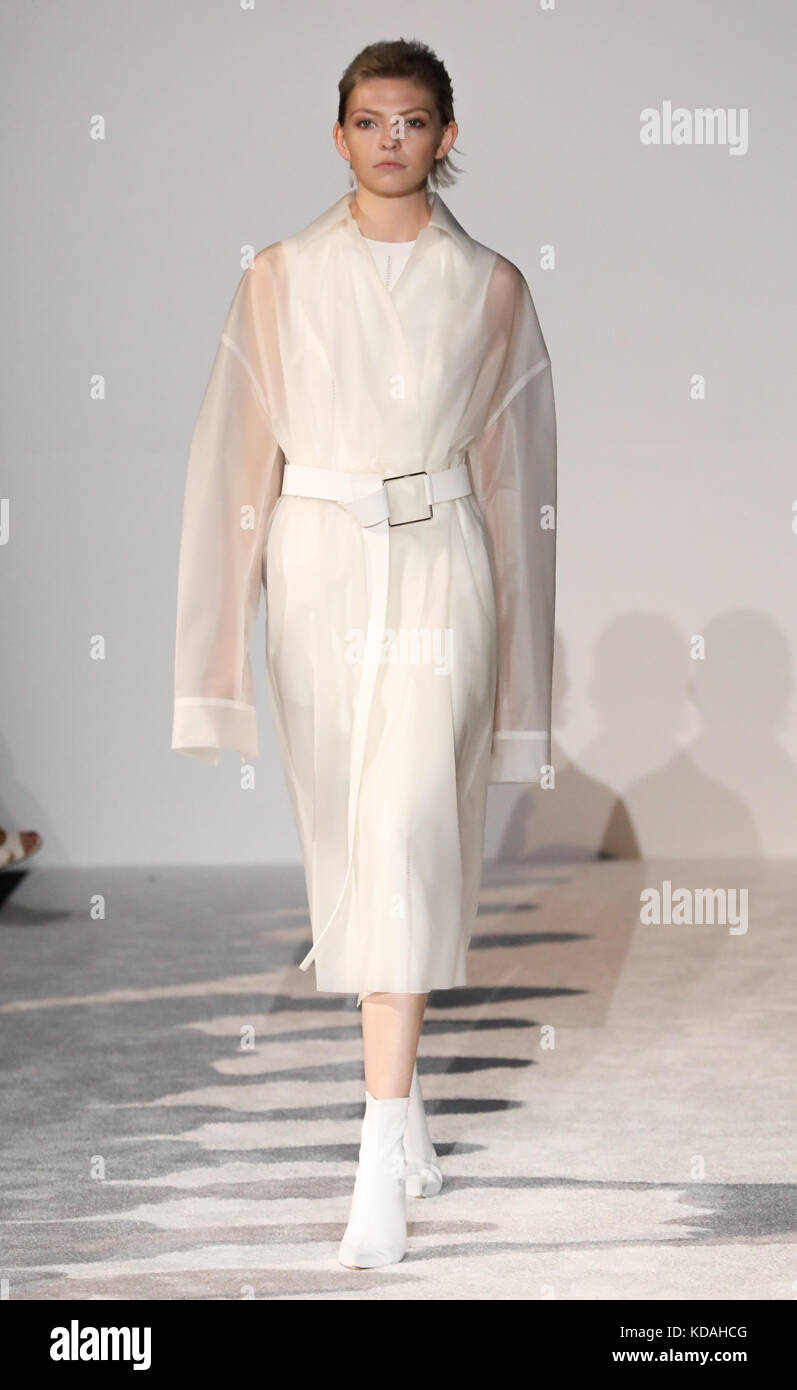 New York Fashion Week S/S 2018 - Naersi - Runway Featuring: Model Where ...