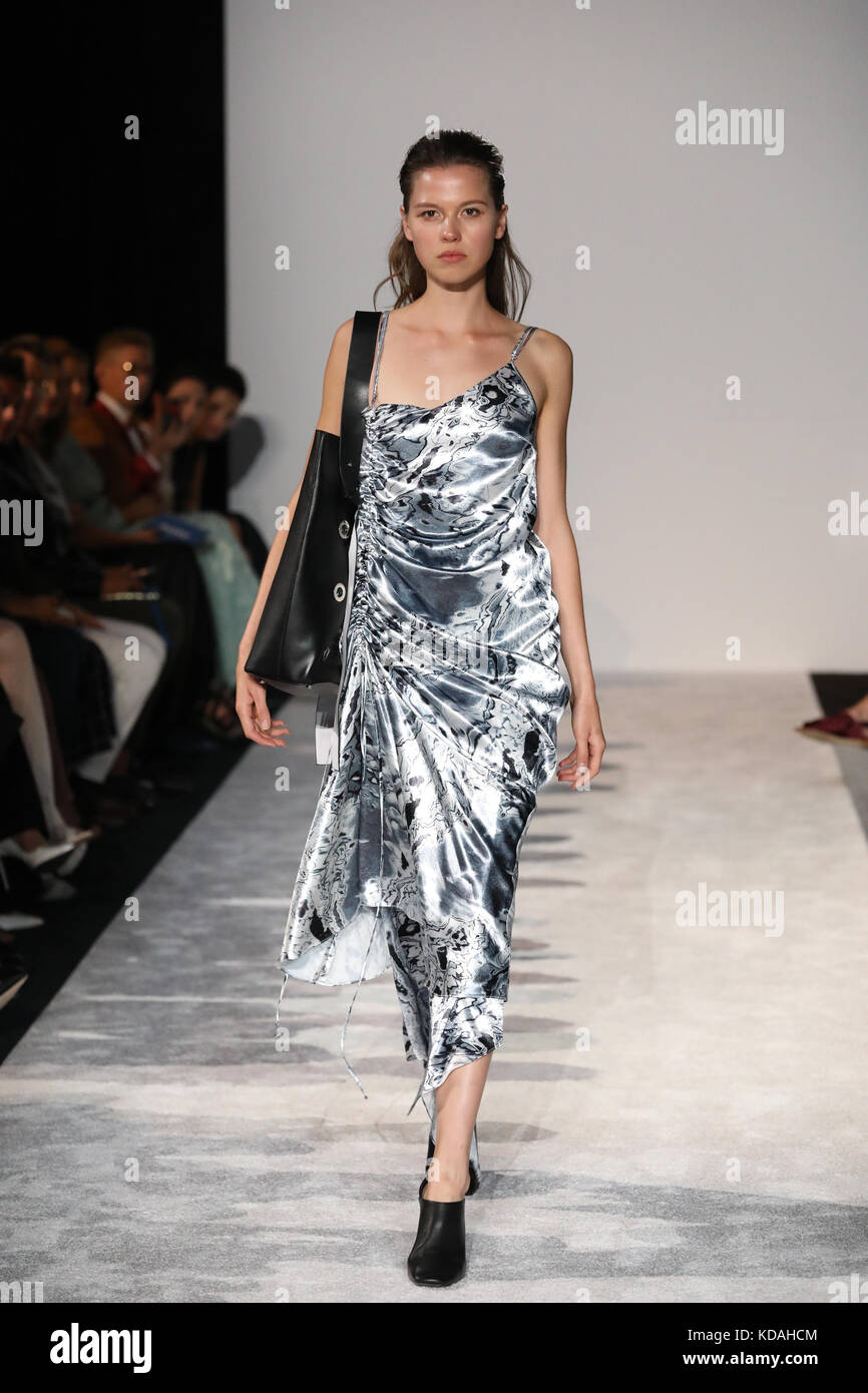 New York Fashion Week S/S 2018 - Naersi - Runway Featuring: Model Where ...