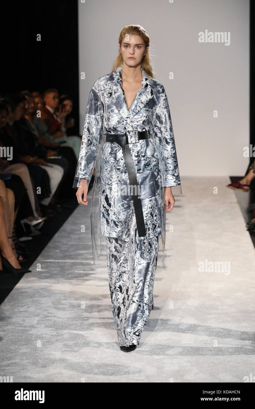 New York Fashion Week S/S 2018 - Naersi - Runway Featuring: Model Where ...