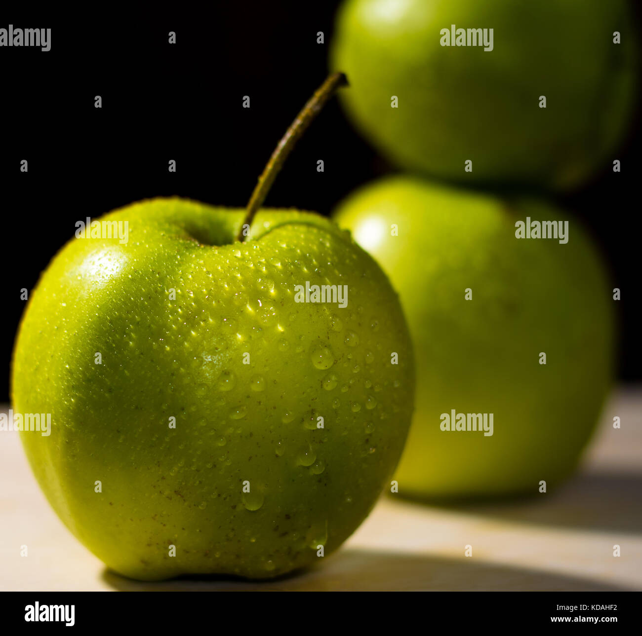 Focus on apples hi-res stock photography and images - Alamy