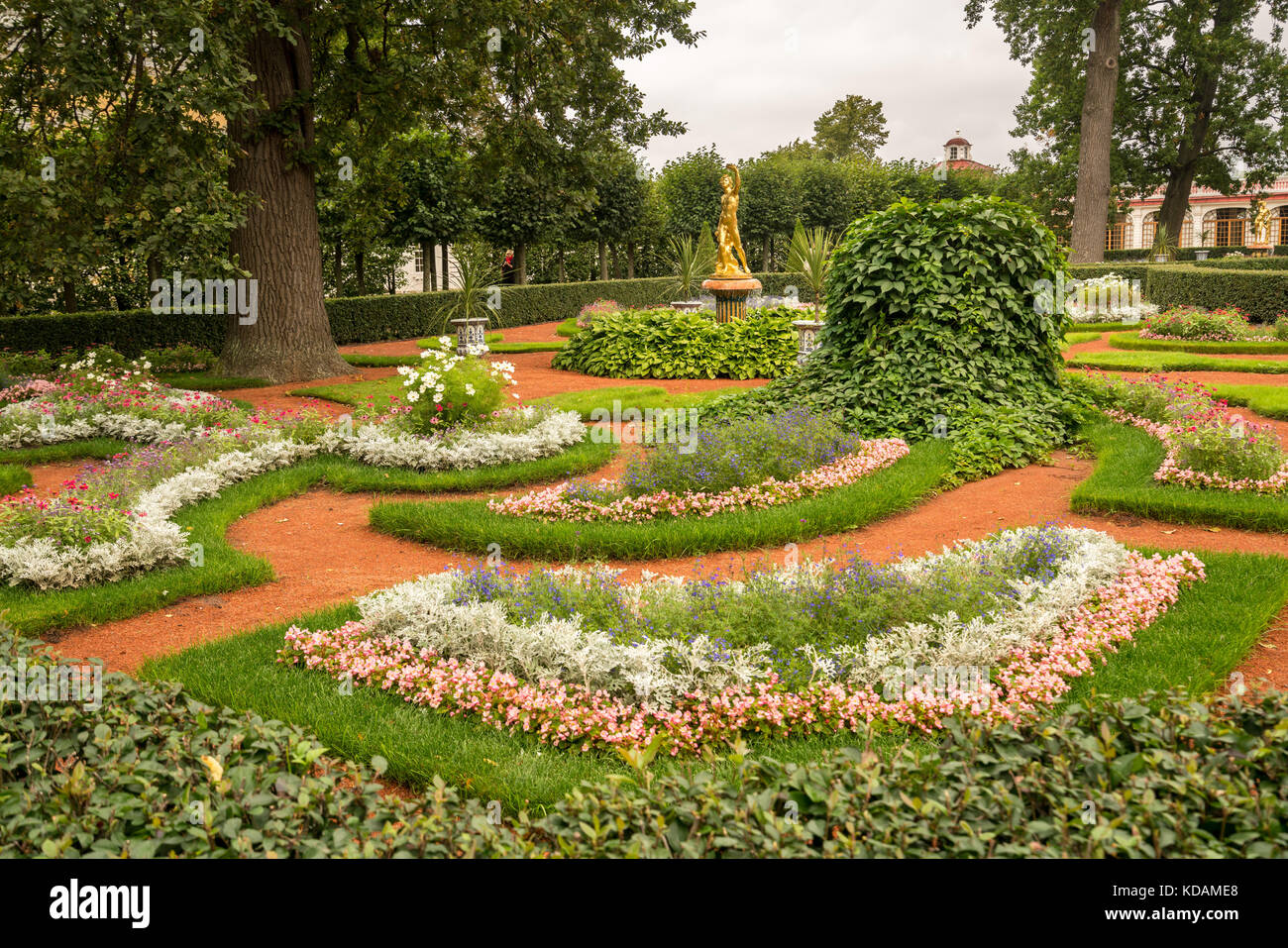 Peterhof palace and garden hi-res stock photography and images - Alamy