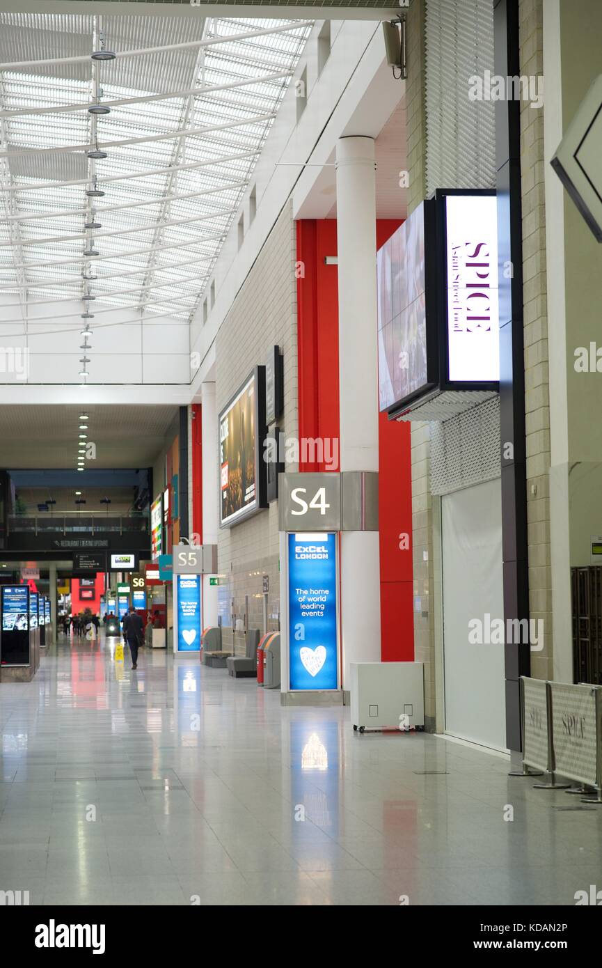 Excel conference center hi-res stock photography and images - Alamy