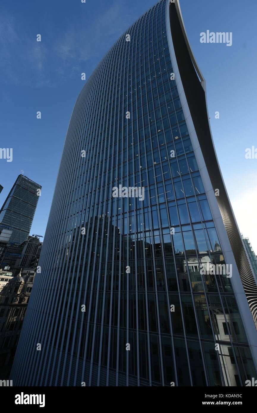 Londons latest super tall sky scraper hi-res stock photography and ...