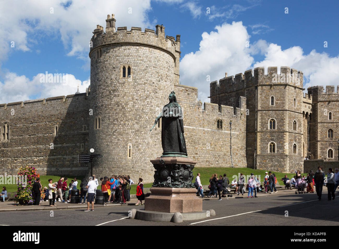 Windsor Castle and statue of Queen Victoria, Windsor, Berkshire UK ...
