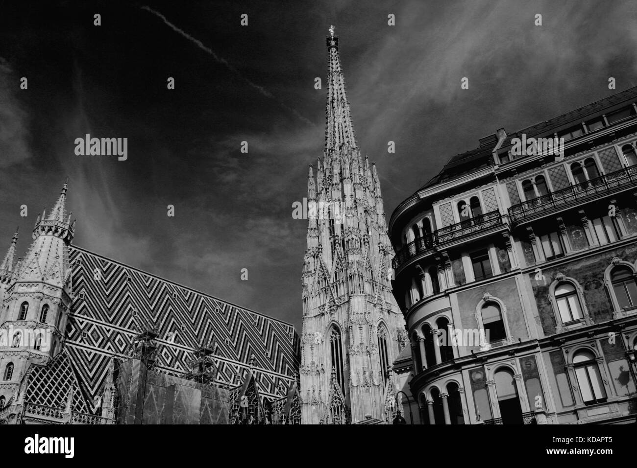 Vienna center church Stock Photo - Alamy