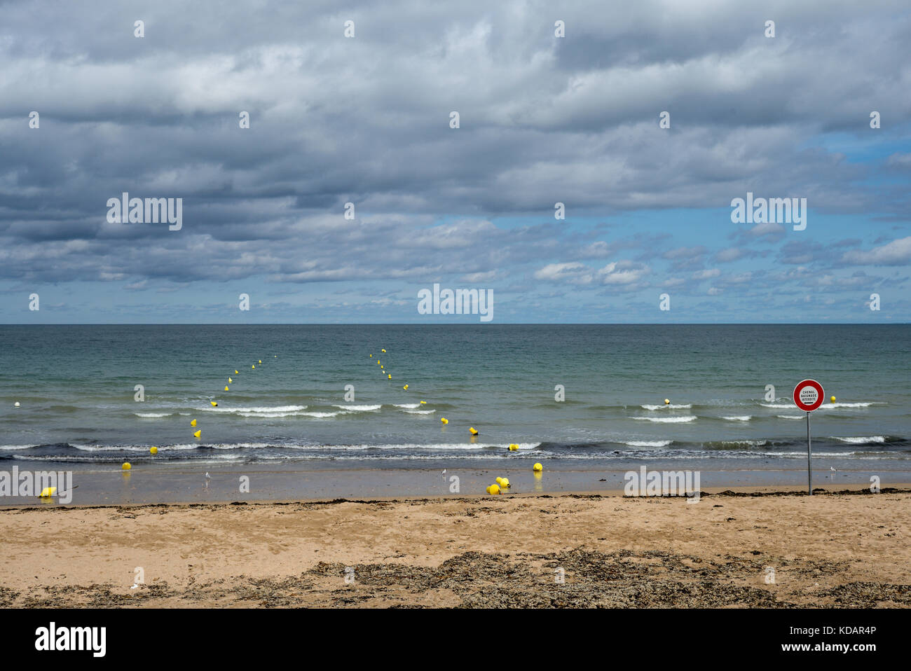 Normandy beachhead hi-res stock photography and images - Alamy