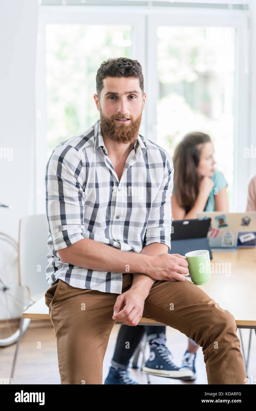 Independent contractor hi-res stock photography and images - Alamy