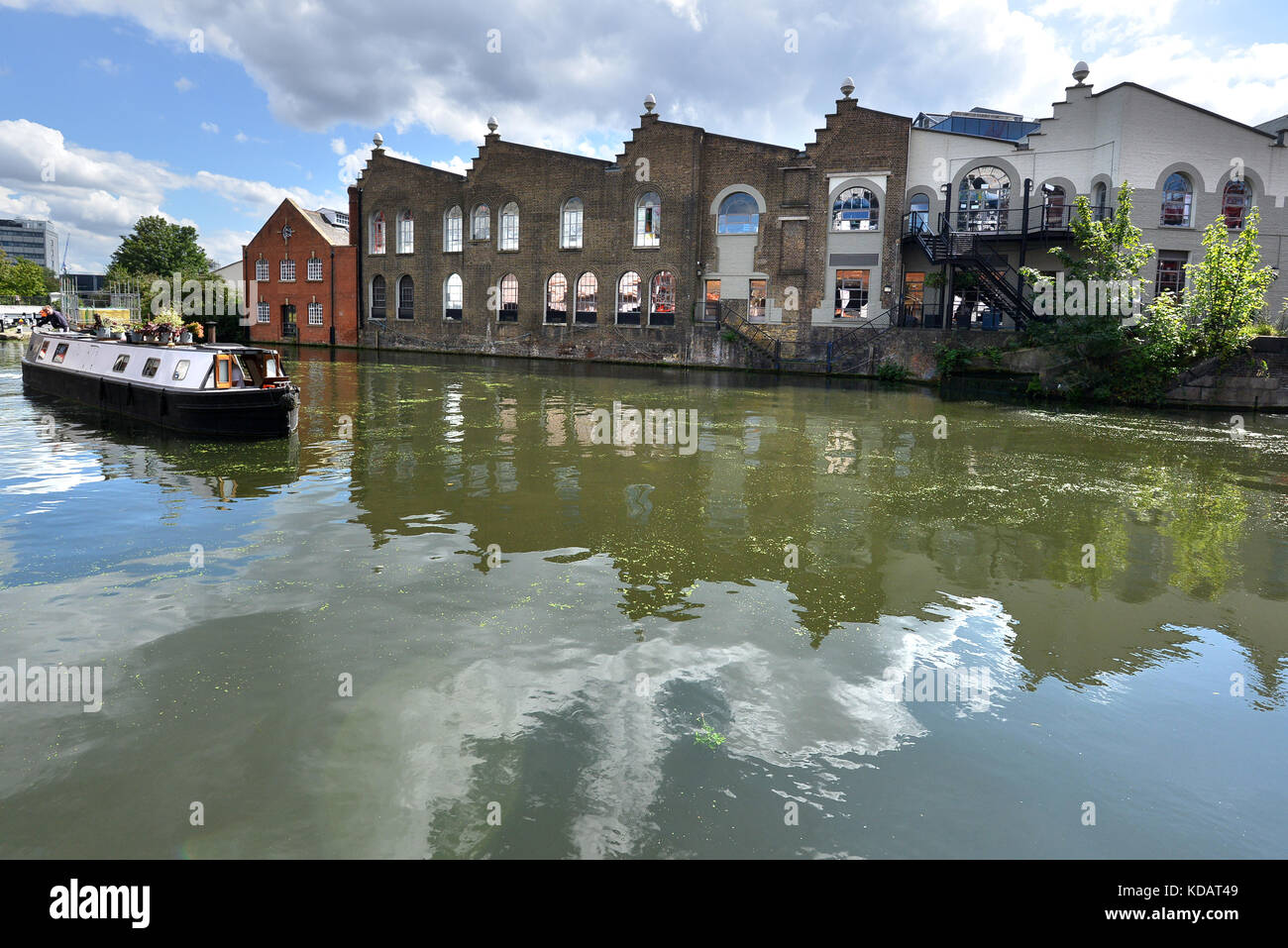 Regents Canal, Camden Lock, London Stock Photo - Alamy