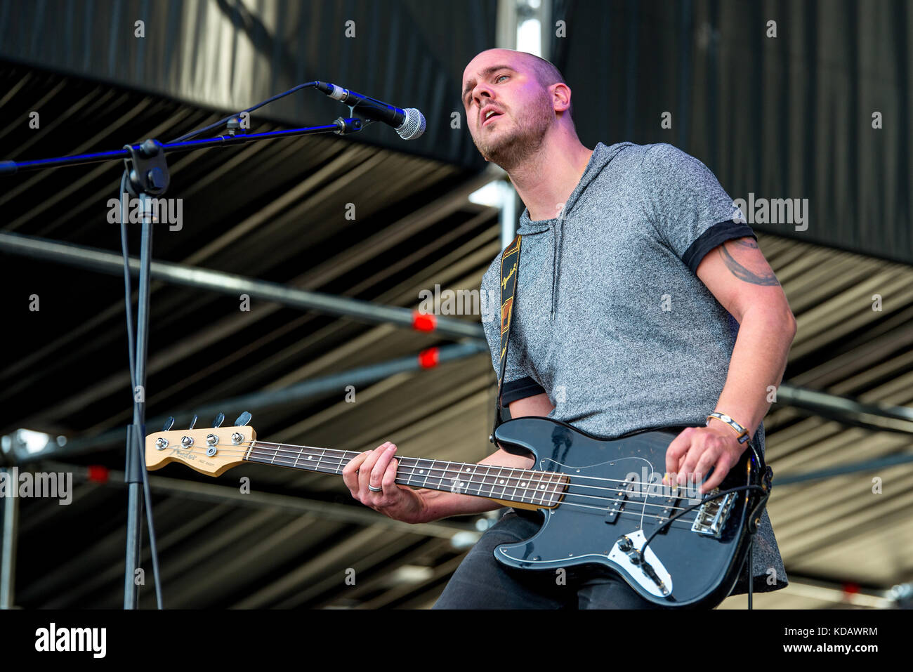 Roots music hi-res stock photography and images - Alamy