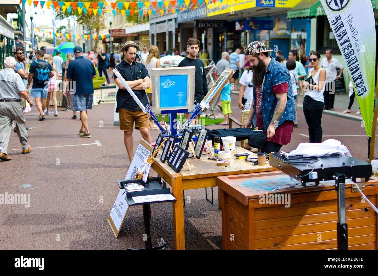 Street festival stall hi-res stock photography and images - Alamy