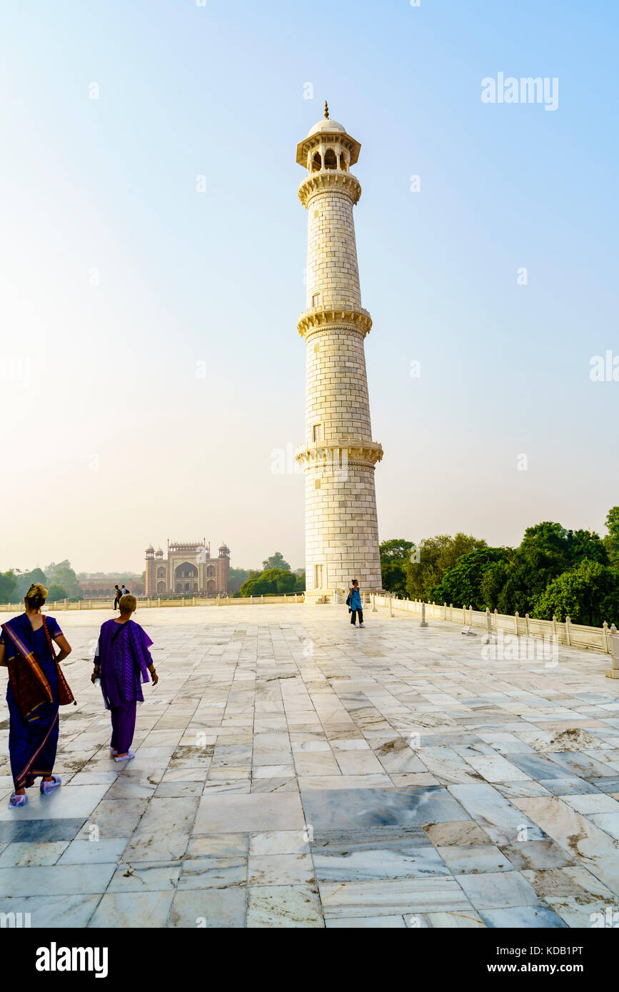 Two western woman dressed in Indian clothing strolling around the ...