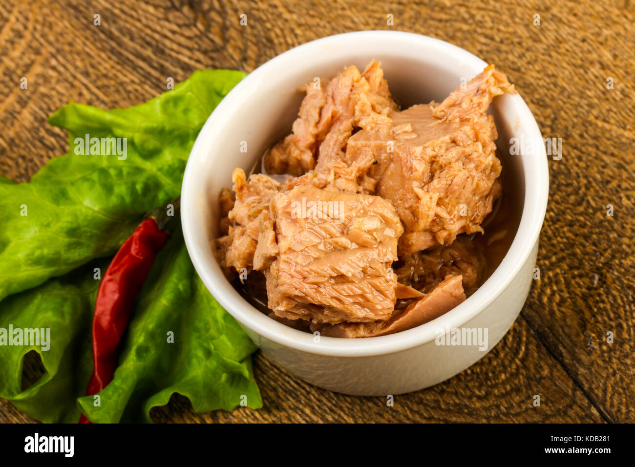 Canned tuna fish in the bowl ready for cooking Stock Photo - Alamy