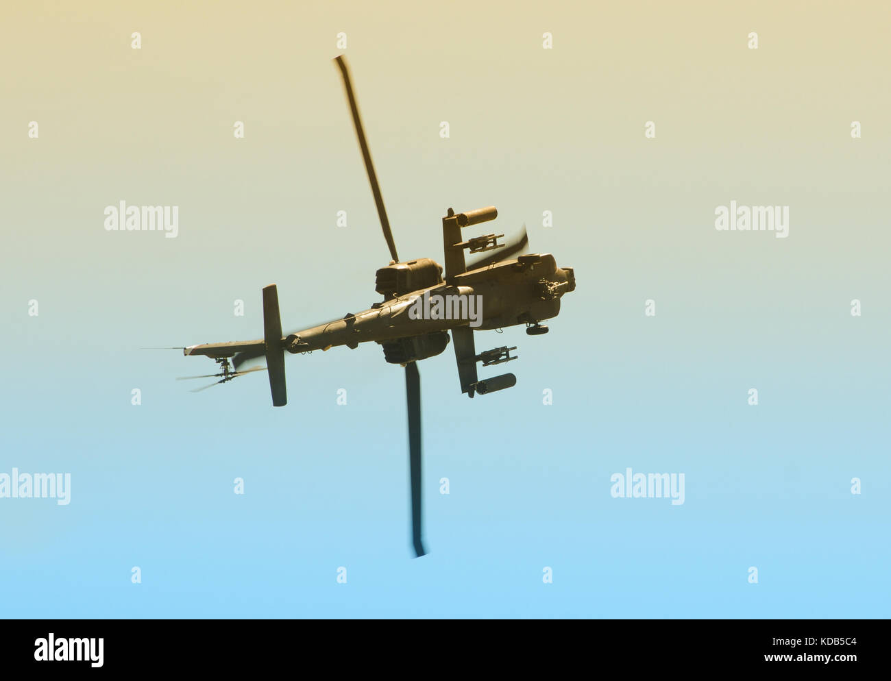 Modern us army helicopter hi-res stock photography and images - Alamy