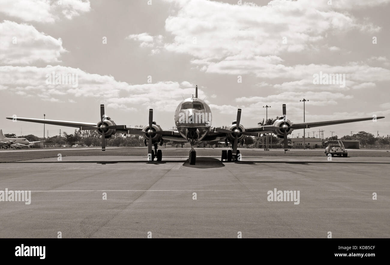Vintage airliner from the 50s front view Stock Photo - Alamy