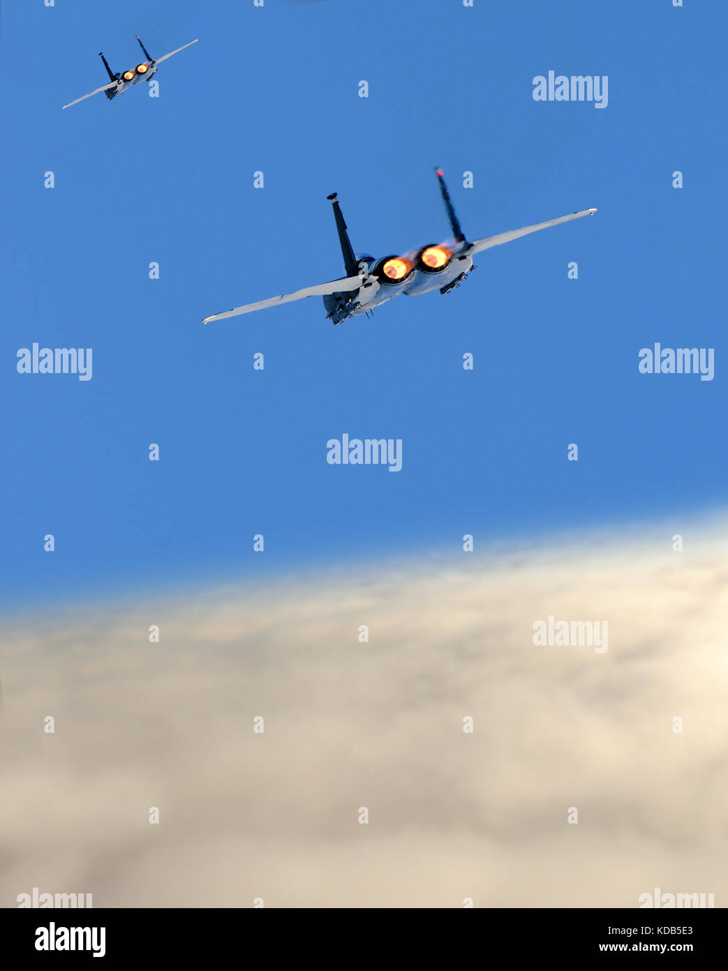 Flying high speed hi-res stock photography and images - Alamy
