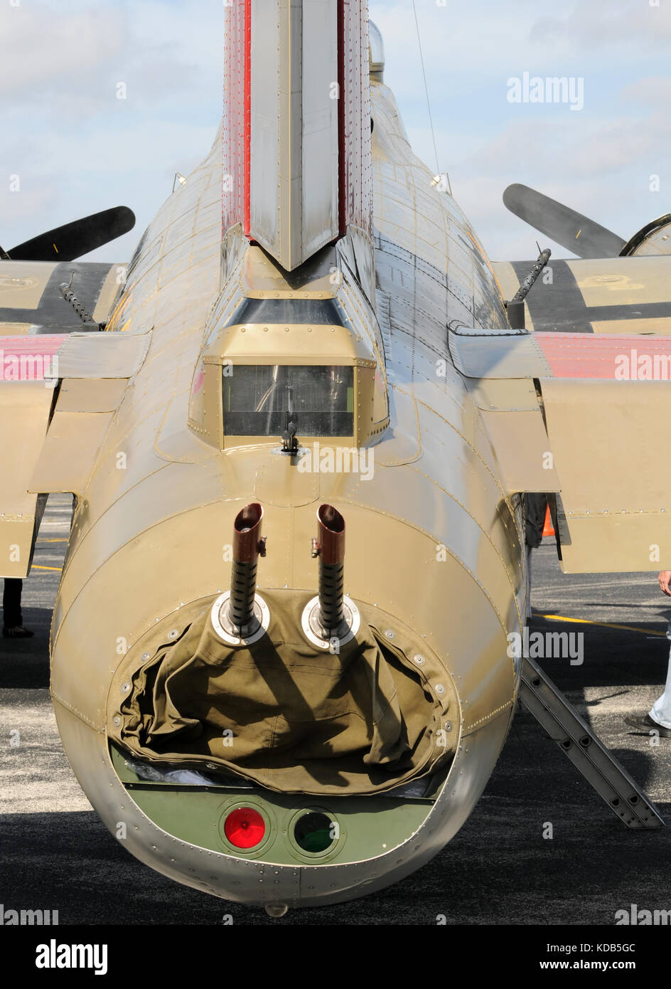 Rear guns hi-res stock photography and images - Alamy