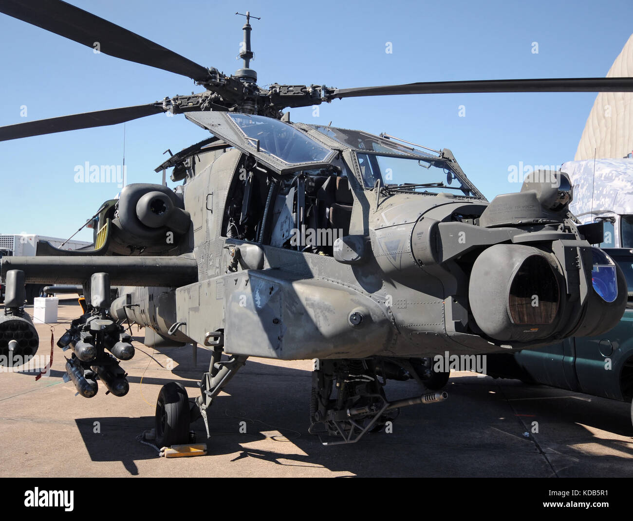 Modern US army helicopter on the ground Stock Photo - Alamy