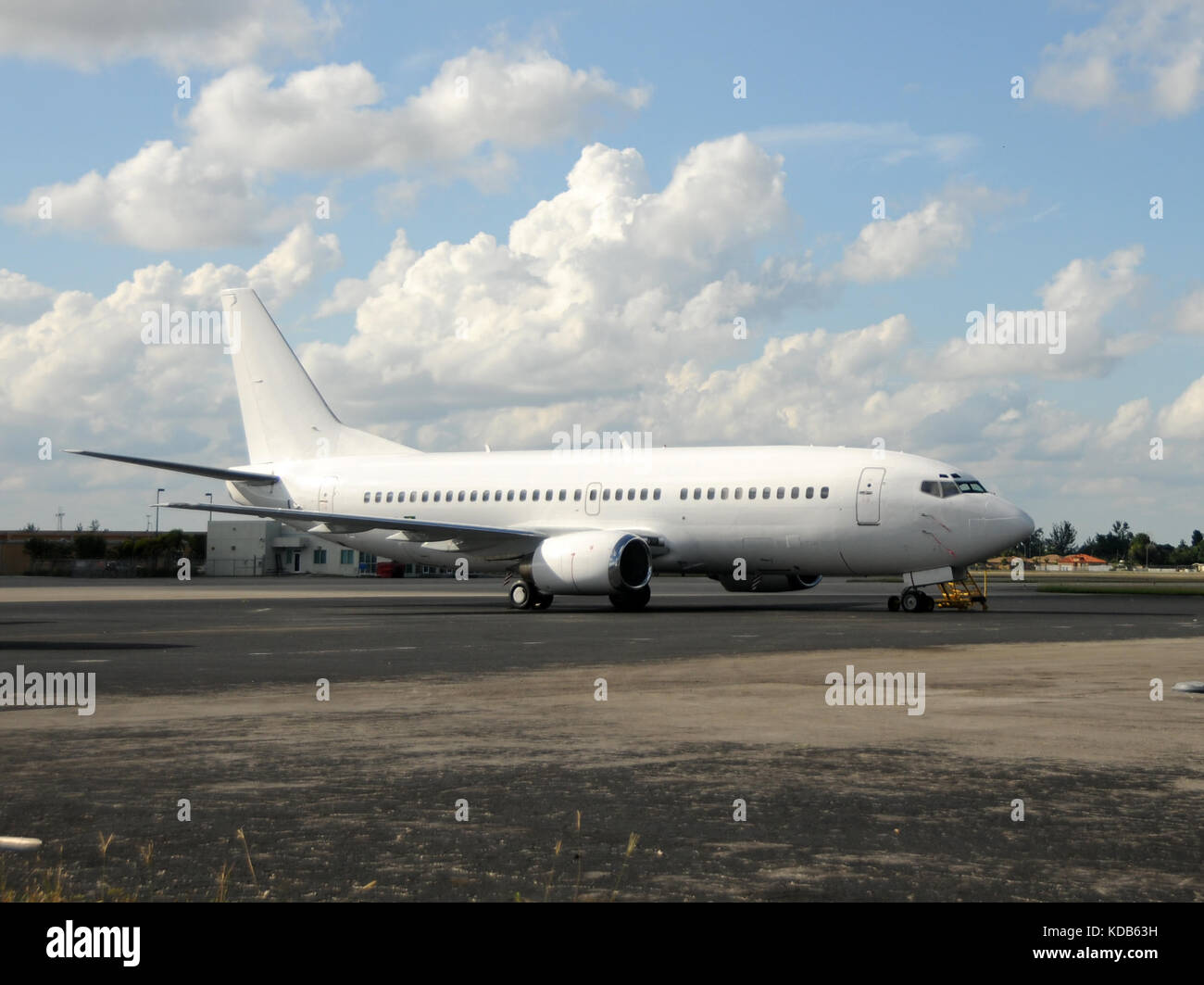 Modern passenger jet airplane on the ground Stock Photo - Alamy