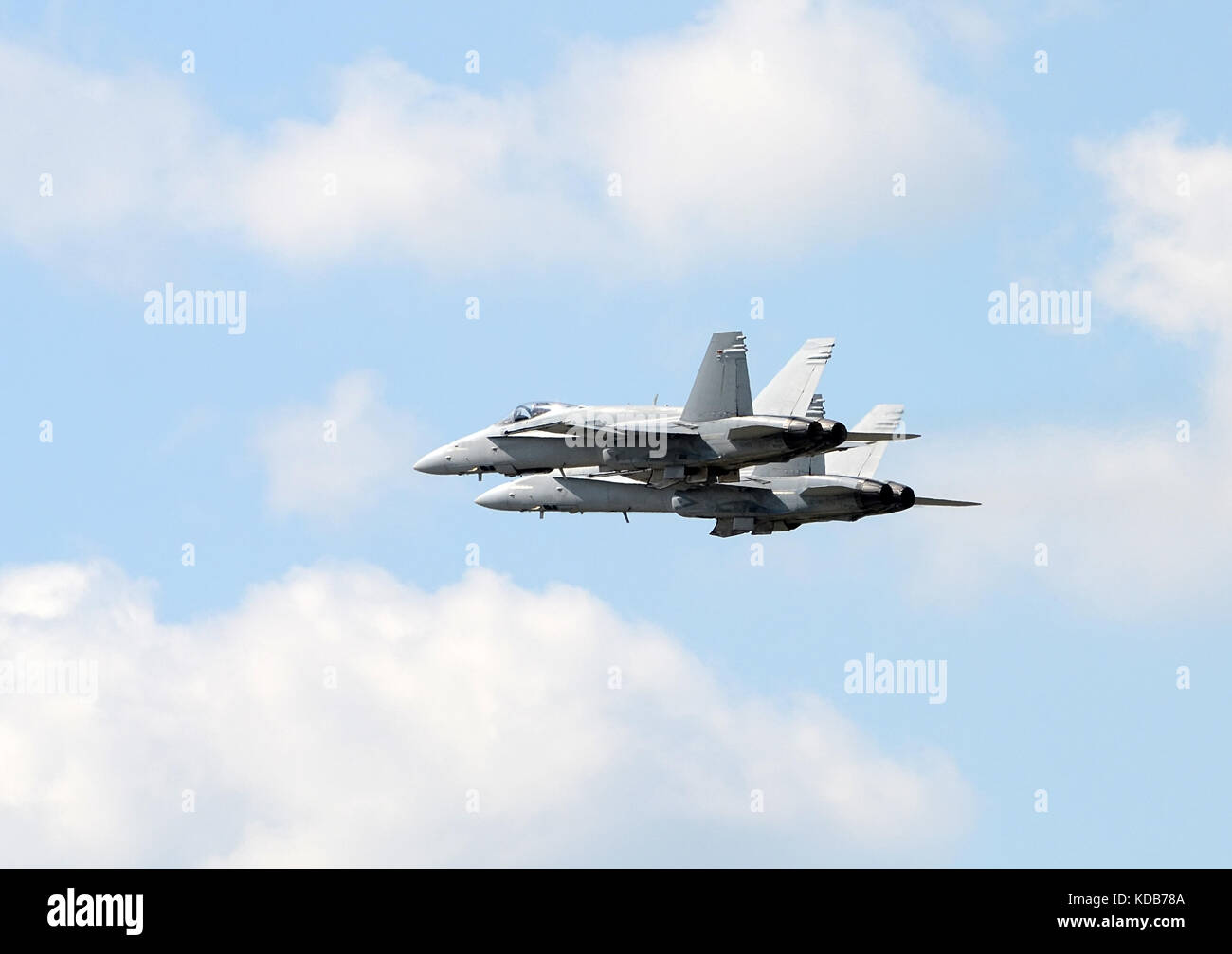 Us navy two 18 hi-res stock photography and images - Alamy