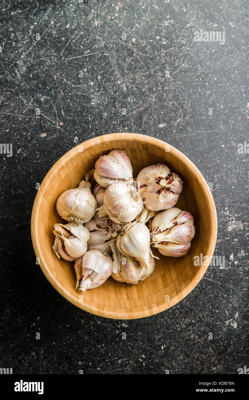 Top view garlic bowl hi-res stock photography and images - Alamy