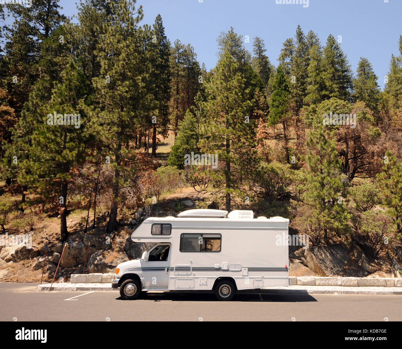 Rv parked on scenic road hi-res stock photography and images - Alamy