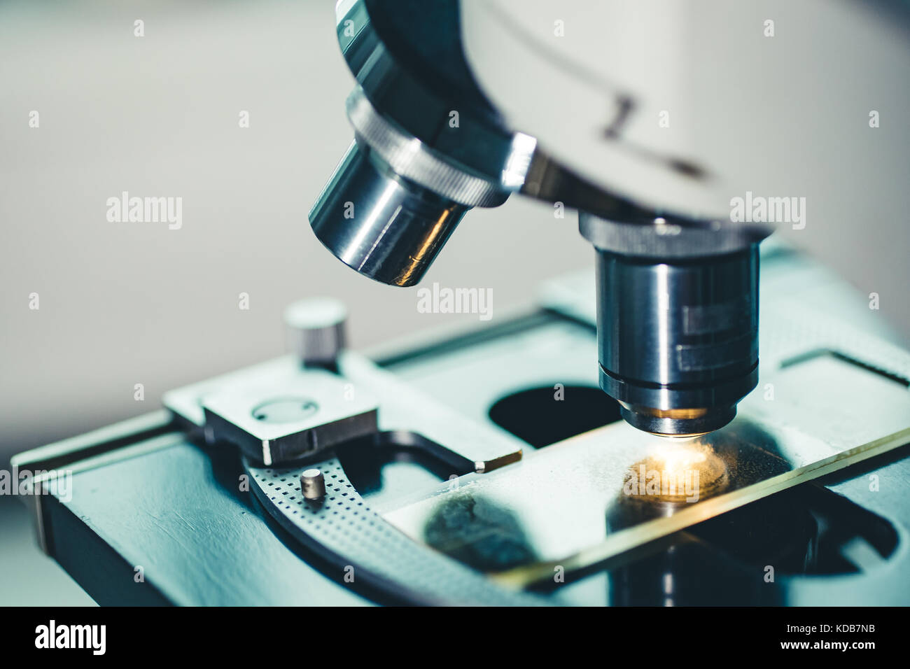 Lab medical student microscope hi-res stock photography and images - Alamy