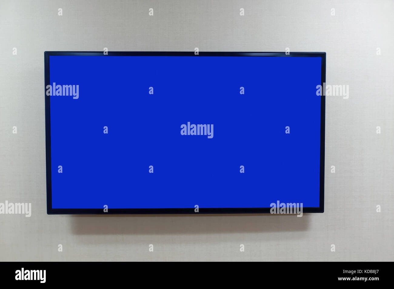 Wall mounted tv screen hi-res stock photography and images - Alamy