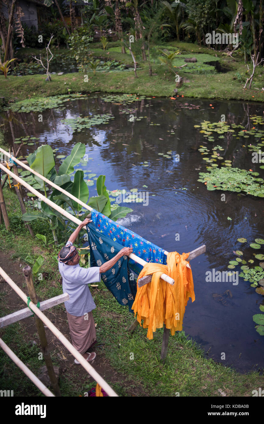 Laundry hang up hi-res stock photography and images - Alamy
