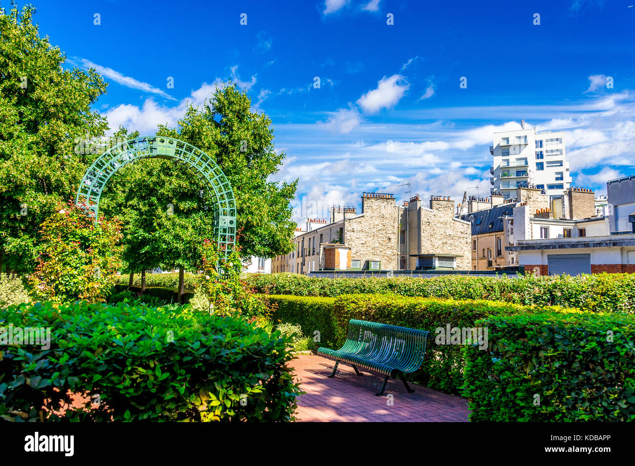 The Promenade Plantee walk in Paris, France Stock Photo - Alamy
