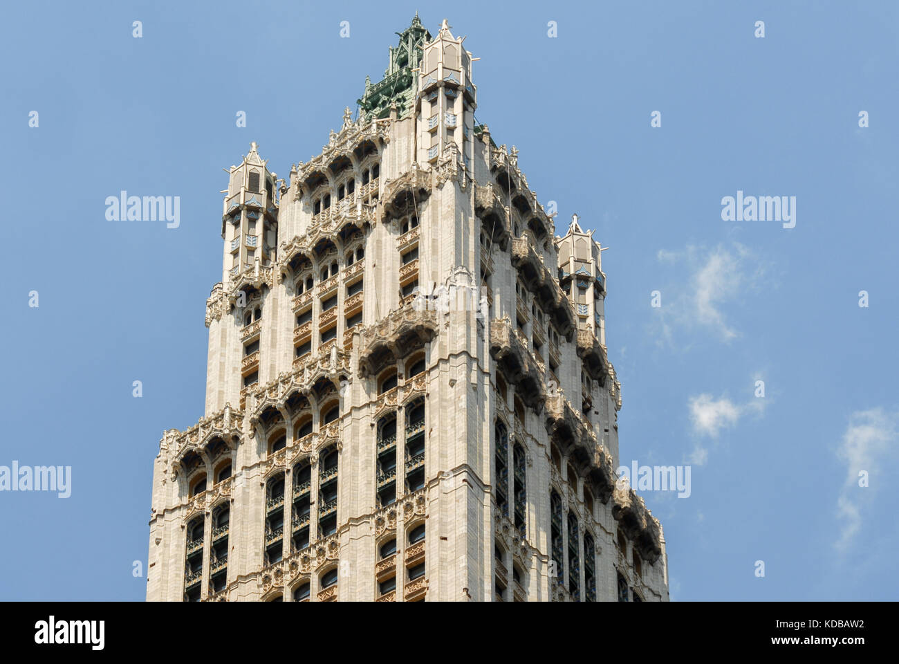 Tower of the Woolworth Building in New York City Stock Photo - Alamy